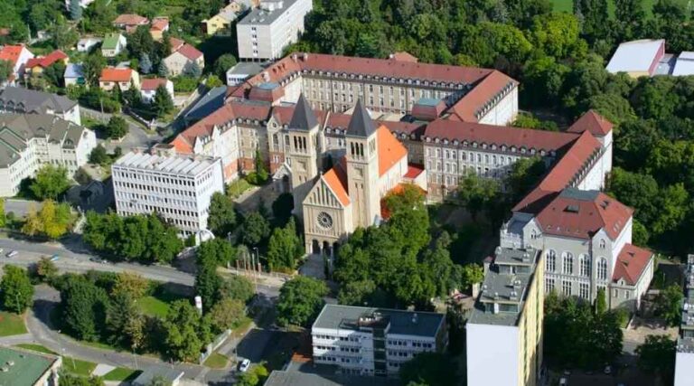University of Pécs - Schooling Visa