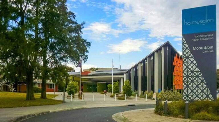 Holmesglen Institute - Schooling Visa